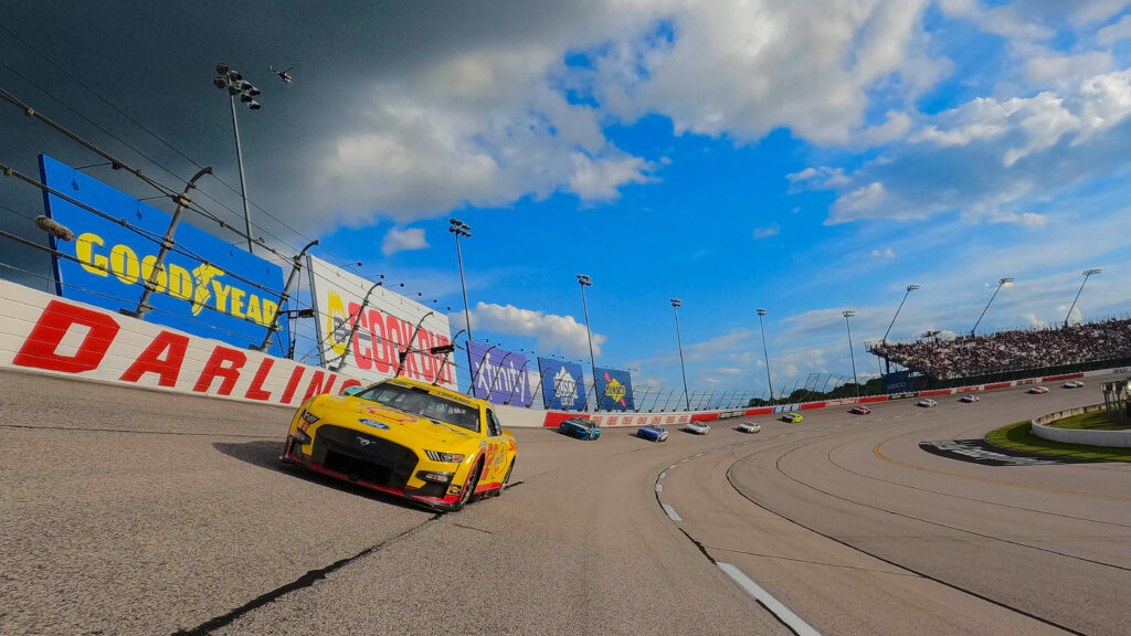 5 Best Races at Darlington Raceway - The Daily Downforce