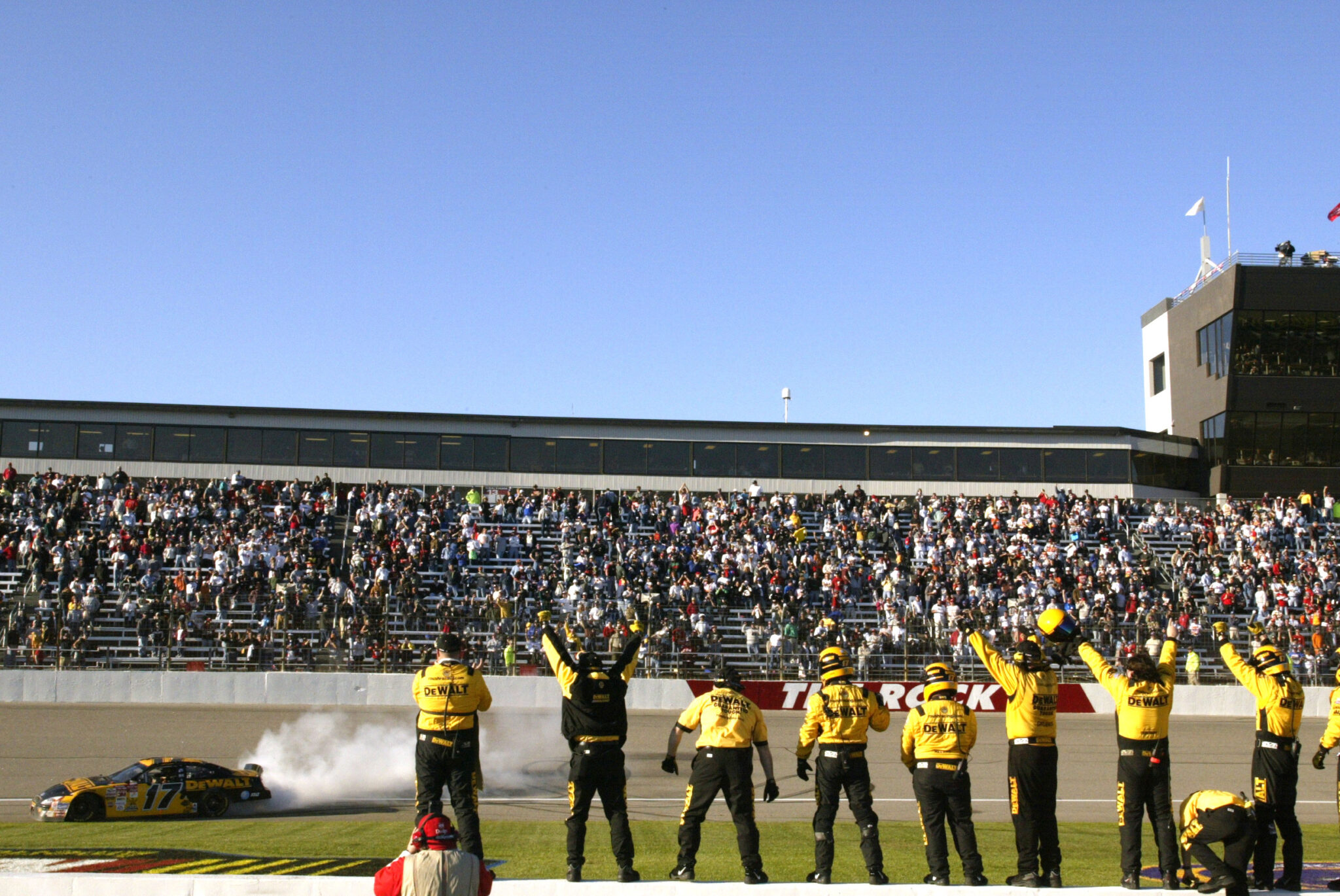 The Best Historic Races at Rockingham Speedway – The Daily Downforce
