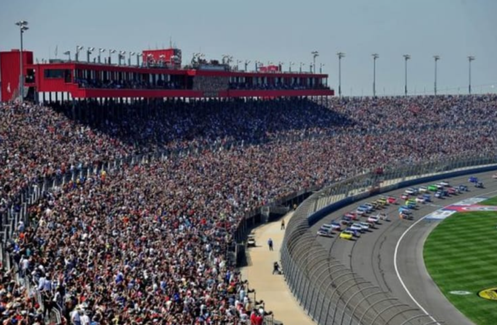 Readers Respond: The Best NASCAR Races You’ve Been To – The Daily Downforce