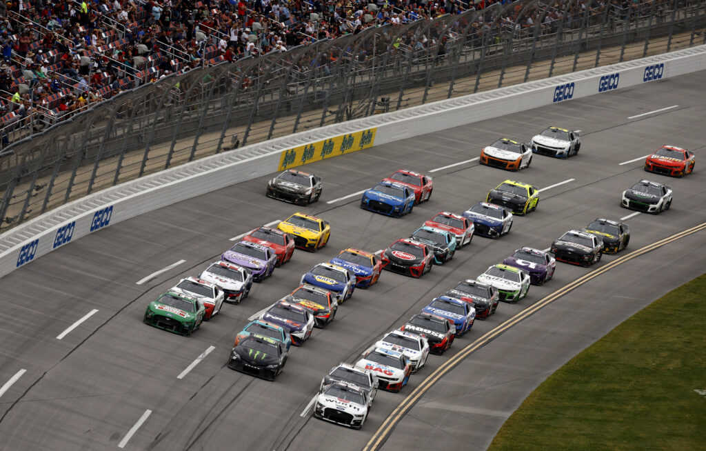 Yet More NASCAR Jargon: A Glossary of Racing Terms - The Daily Downforce