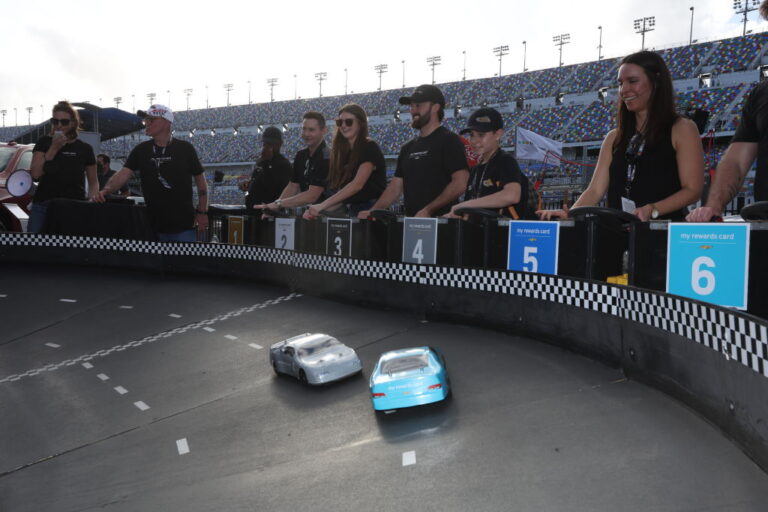 What is NASCAR Fan Rewards? - The Daily Downforce