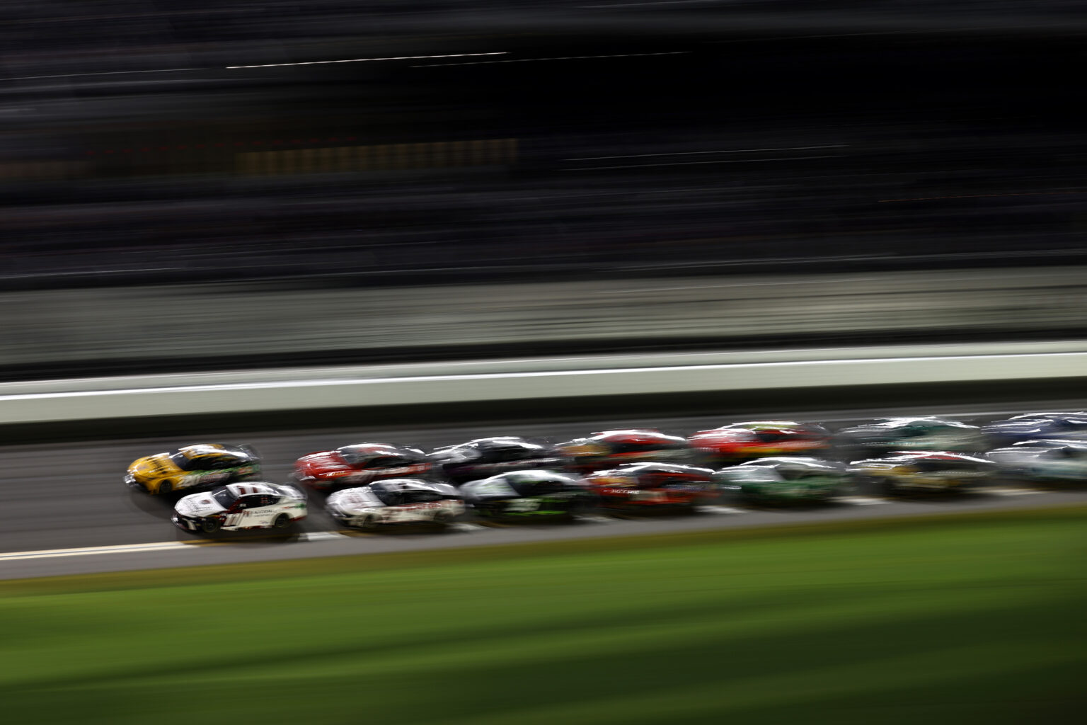 The Best Foods for NASCAR Track Weekend - The Daily Downforce