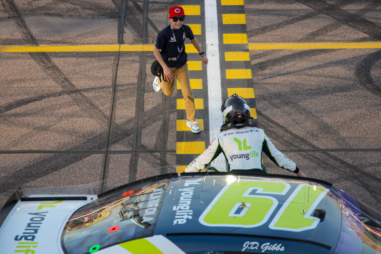 The Best Foods for NASCAR Track Weekend - The Daily Downforce