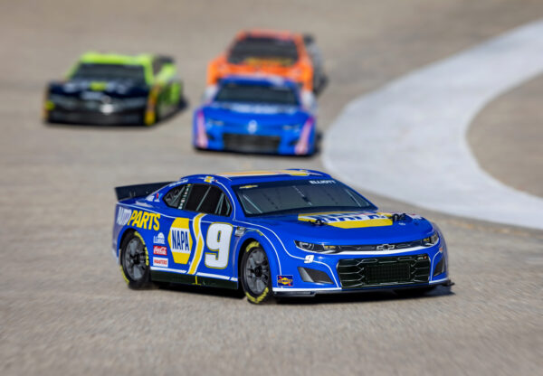 Toy RC vs. Hobby-Grade: Why the Losi NASCAR RC Car is Built for Fans ...